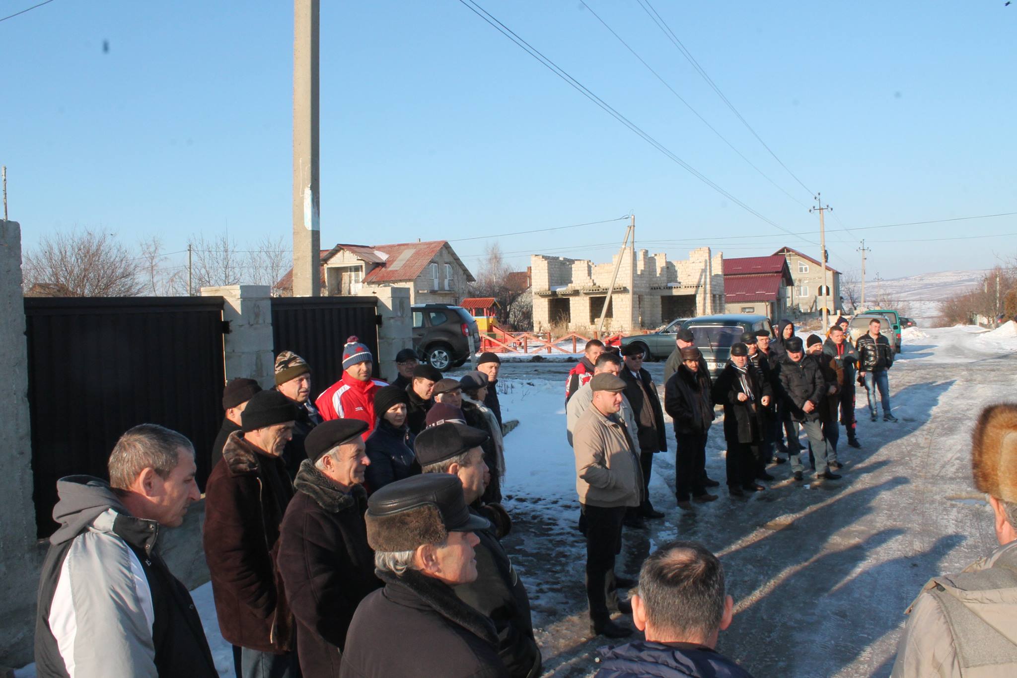 ÎMPREUNĂ ILUMINĂM ORAŞUL STRĂŞENI! - Primăria orașului Strășeni