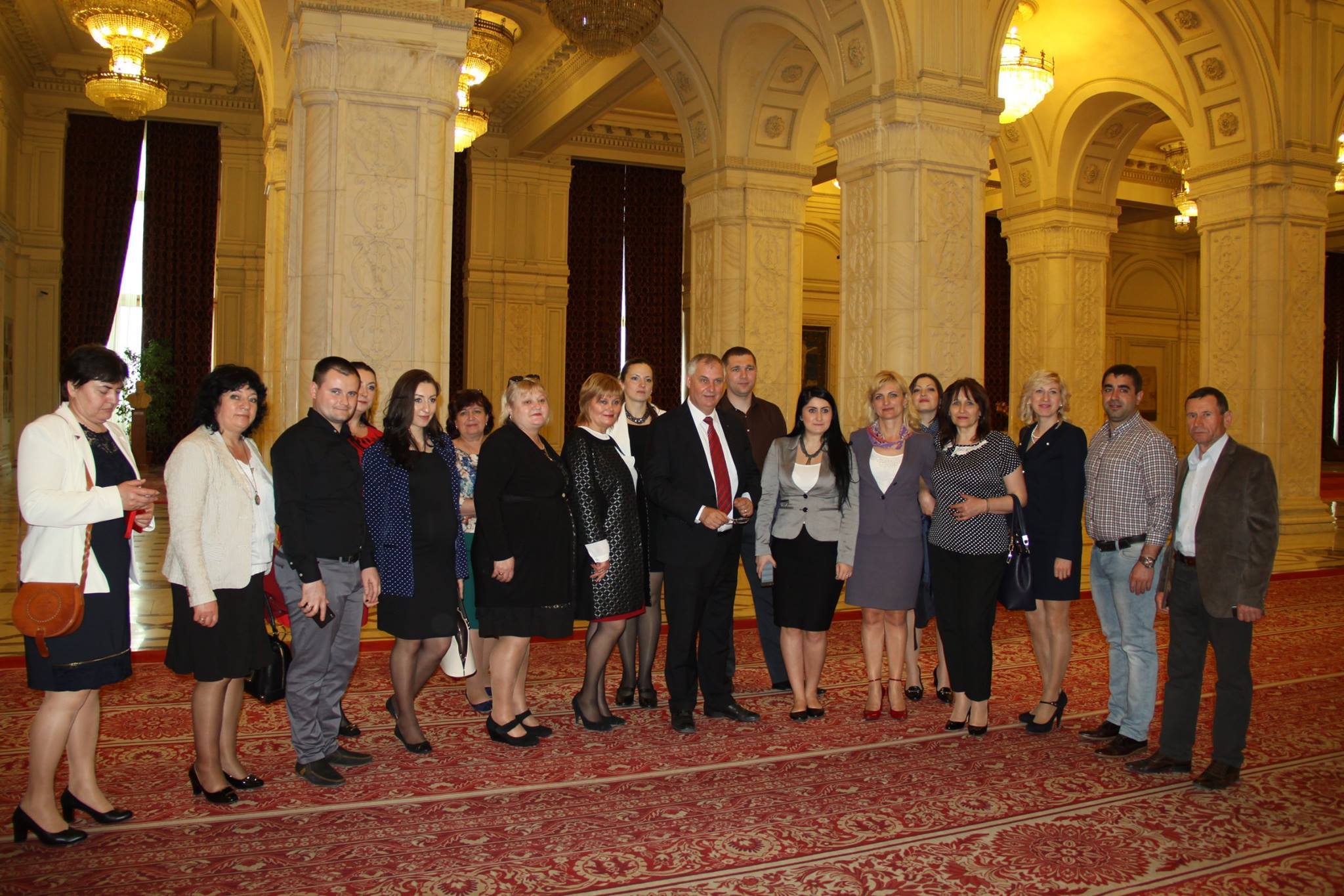 ZIUA AUTONOMIEI LOCALE - Primăria orașului Strășeni